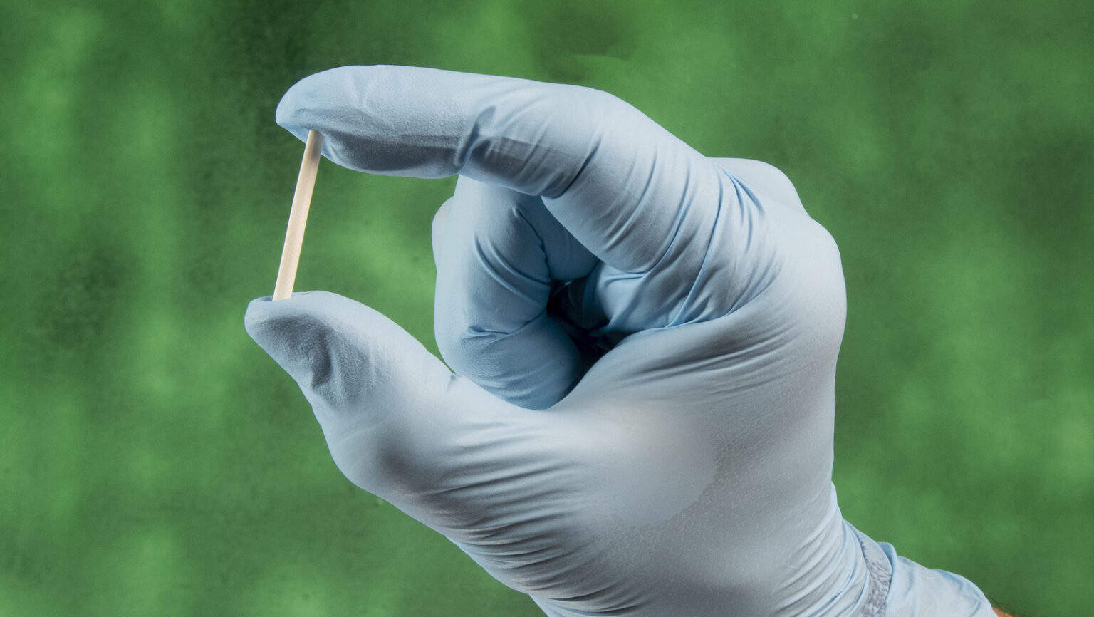 Contraceptive Implants - 5 Advantages & Disadvantages to Consider